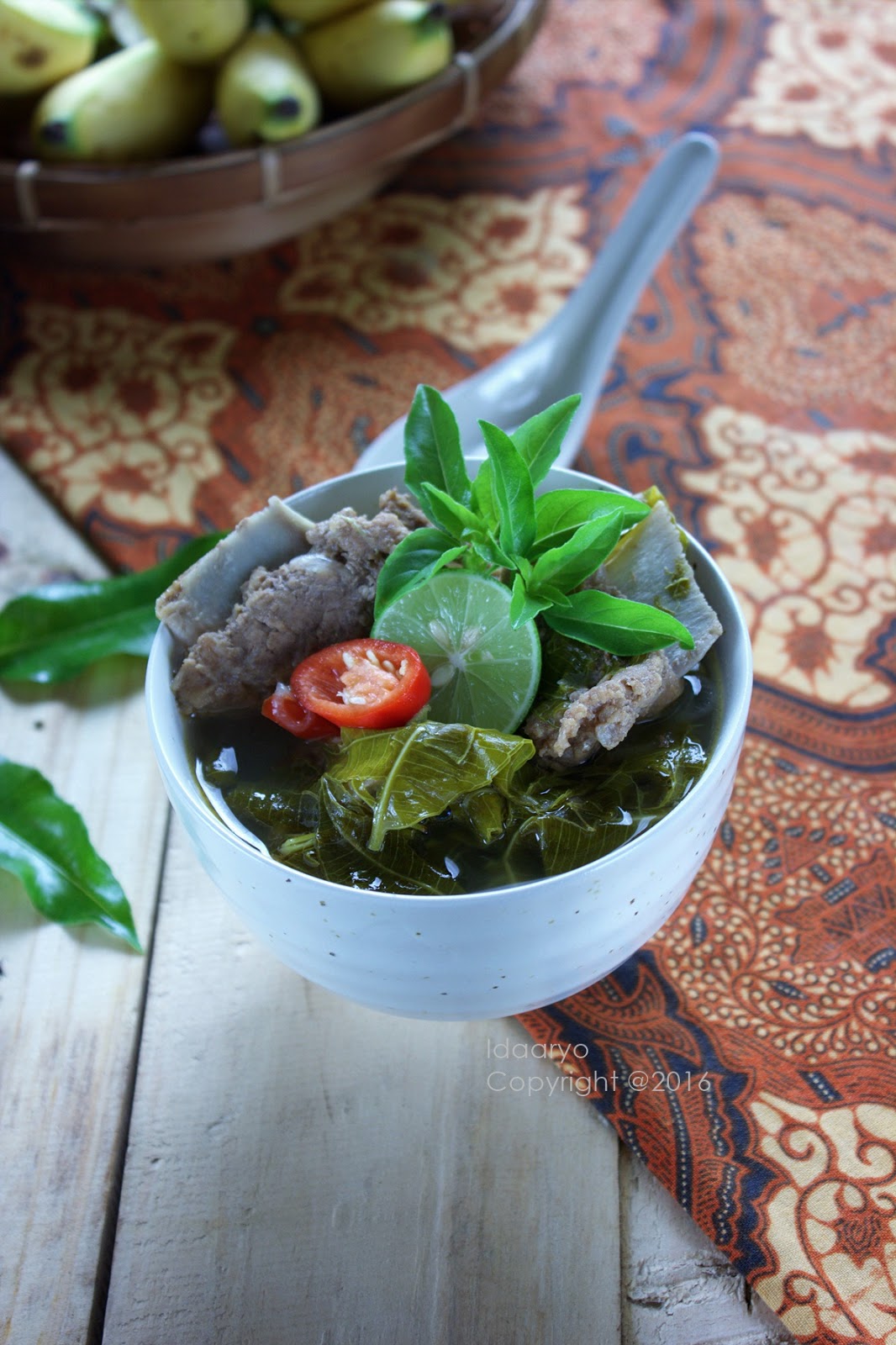 Ida's Homemade......: Asem-Asem Iga Daun Kedondong