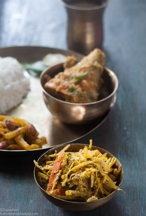 Kopi Dantar Charchari (Cauliflower stalks curry) - A Homemaker's Diary