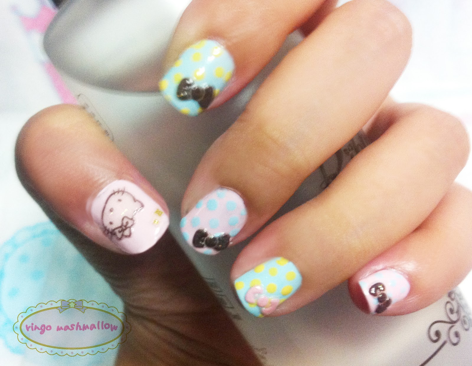 Ringo mashmallow Hello Kitty Nail Sticker Ringo mashmallow Hello Kitty Nail Sticker