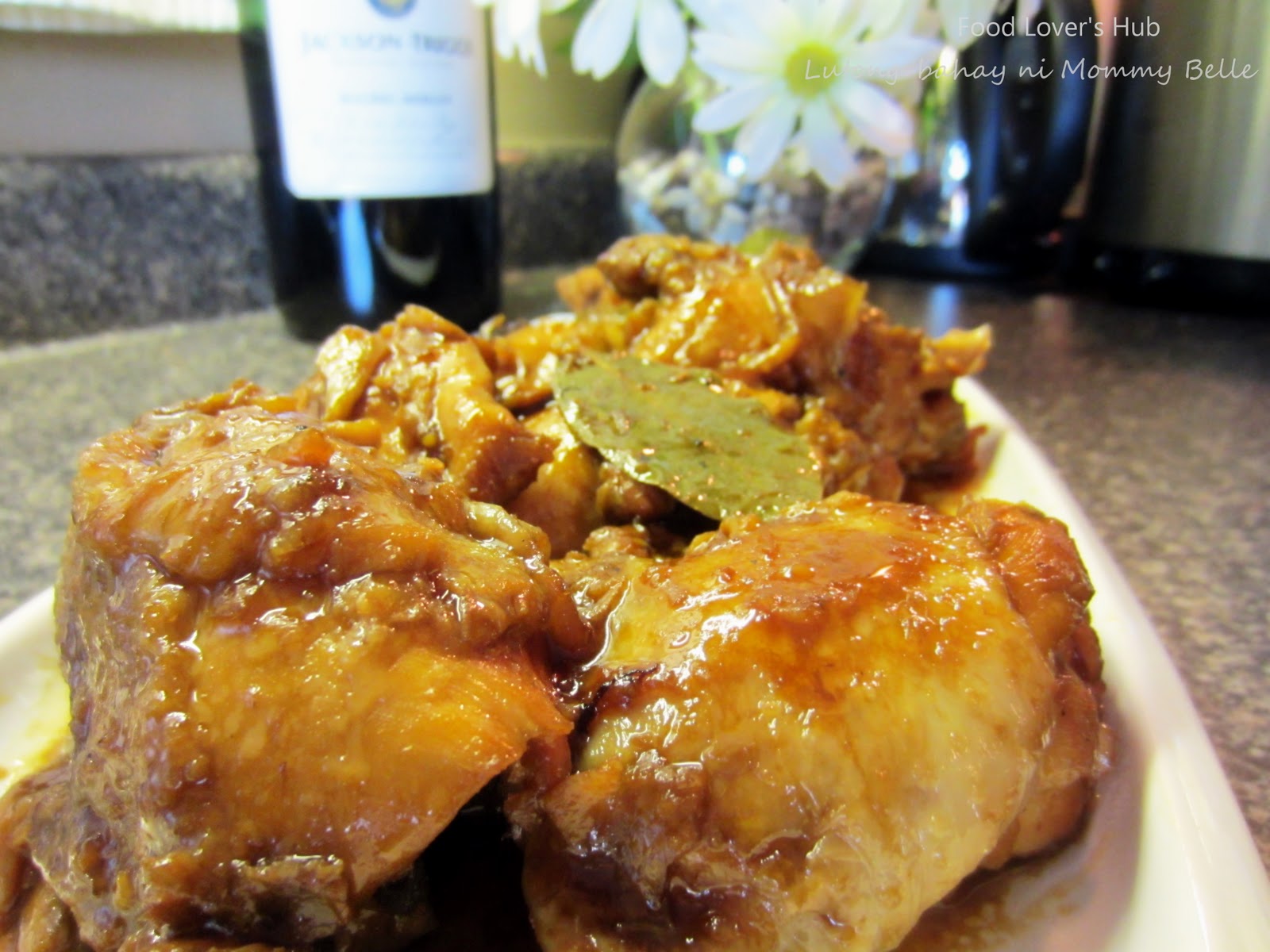 FOOD LOVER'S HUB: Garlicky Chicken Adobo