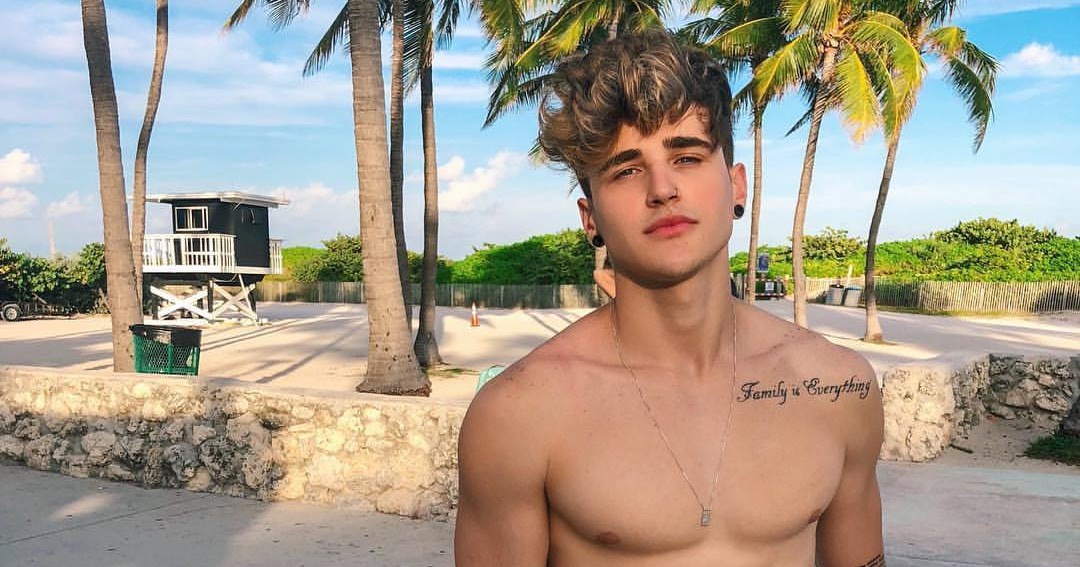 Lovely Boys: Alex Mapeli