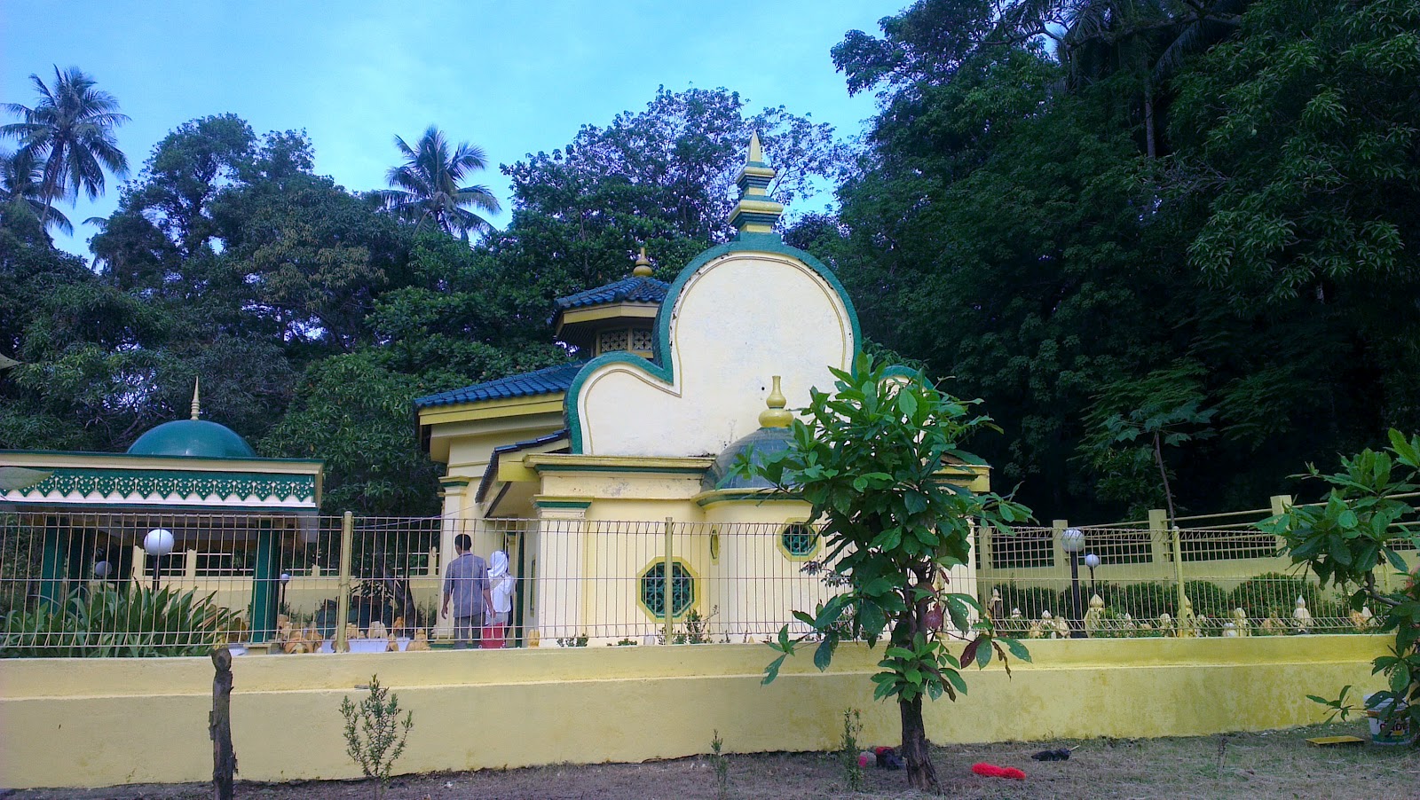 KELUARGA PAJAR, PARIMBUNIS: ZIARAH MAKAM DAENG CHELAK / DAENG MEREWAH ...