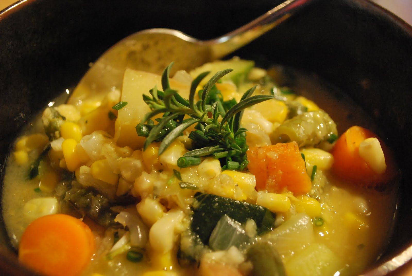 Kūlia cooks!: Finally the recipe for my weekday Vegetarian Corn Chowder