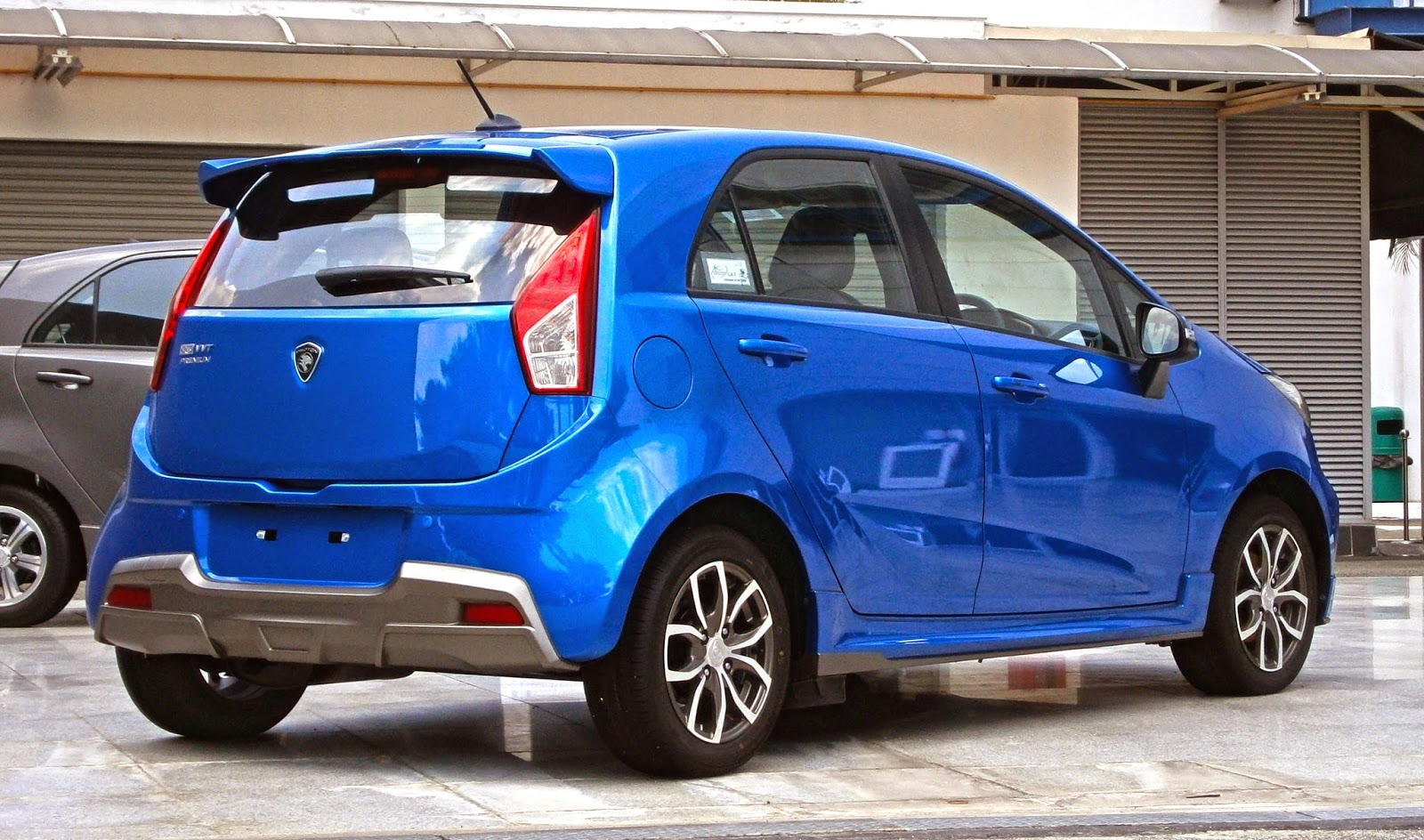 THE FLYING TYRE: Proton Iriz 1.6 Executive CVT Review