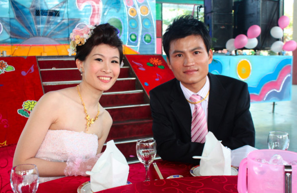OLALEKAN ODUNTAN: The Layers of a Taiwanese Wedding