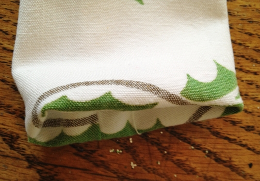 KayteeJanes House: Scarf from a Vintage Tablecloth