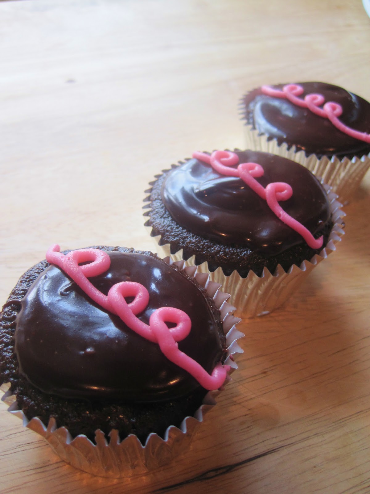 Delightful Treats: "Hostess" Cupcakes