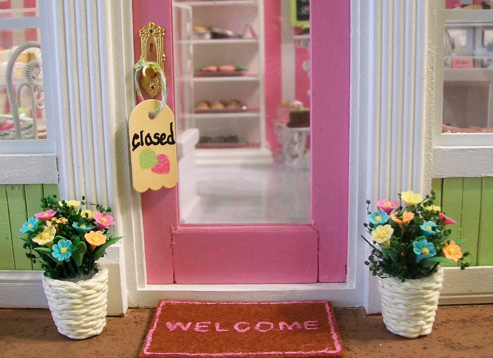 Little Things By Anna: "A Little Slice Of Heaven" Mini Bakery...
