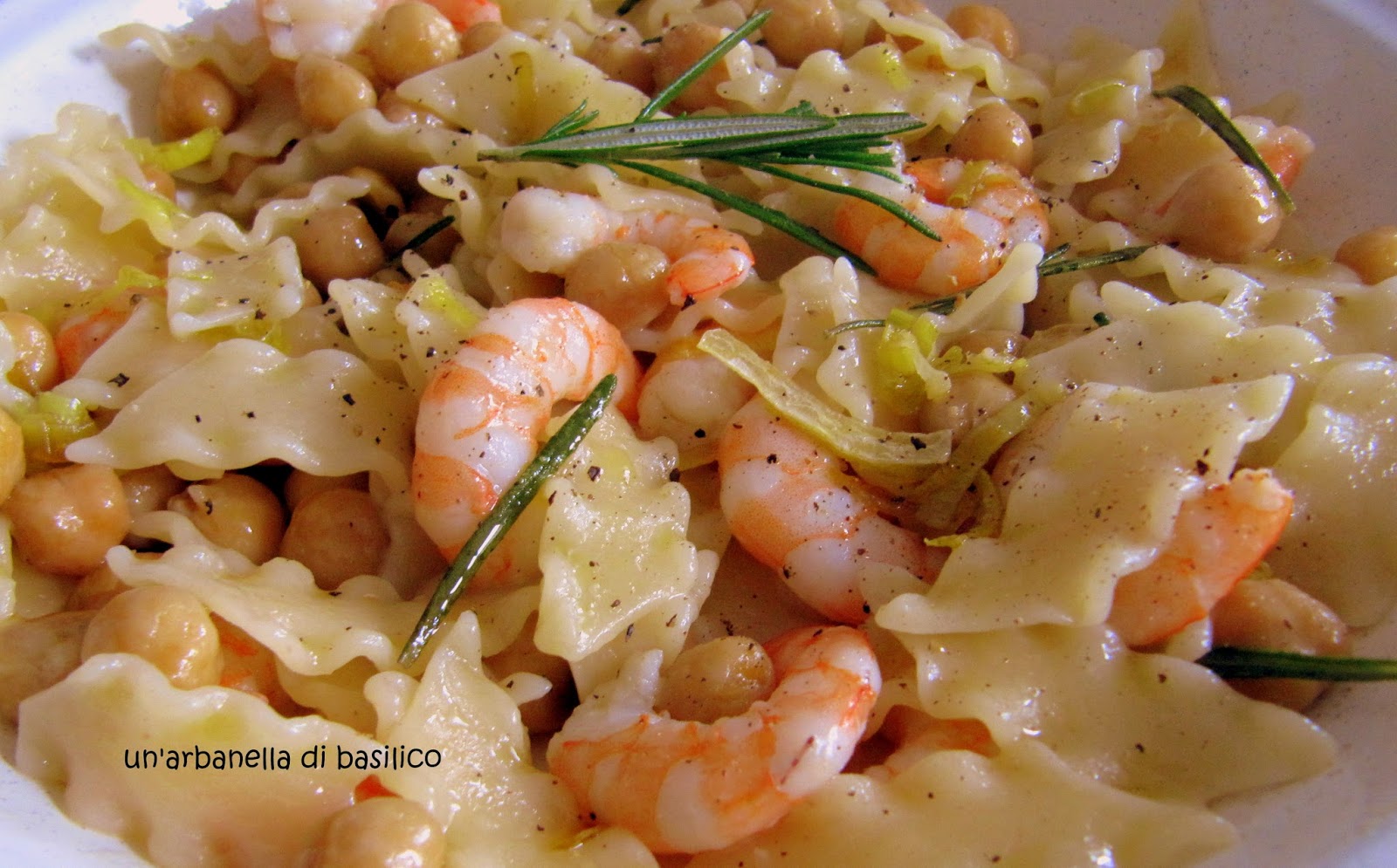 un'arbanella di basilico: Reginette con ceci e gamberi per Mystery Basket