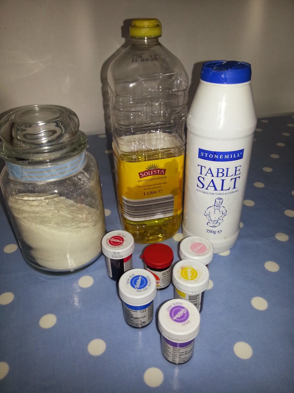 Light Blue Corner: HOMEMADE EDIBLE PLASTICINE./ PLASTILINA CASERA ...