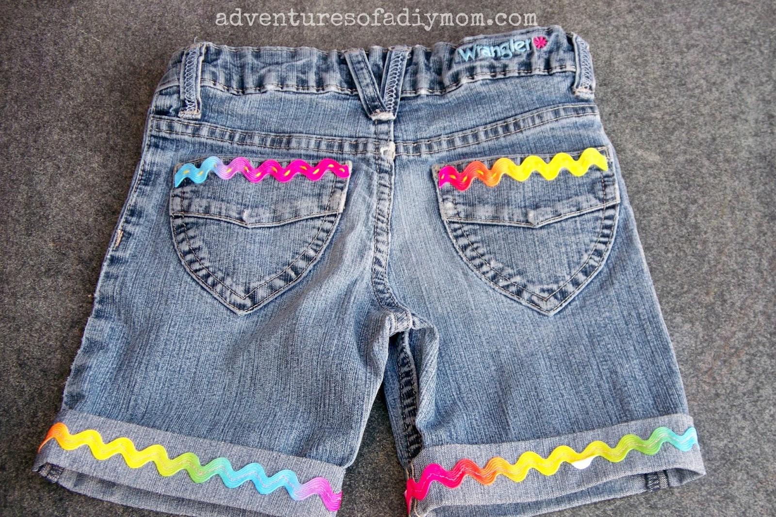 Cuffed Shorts with Ribbon and Buttons - Cut off Jean Shorts ...