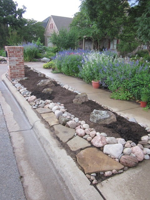 Signature Gardens: Hellstrip Redemption