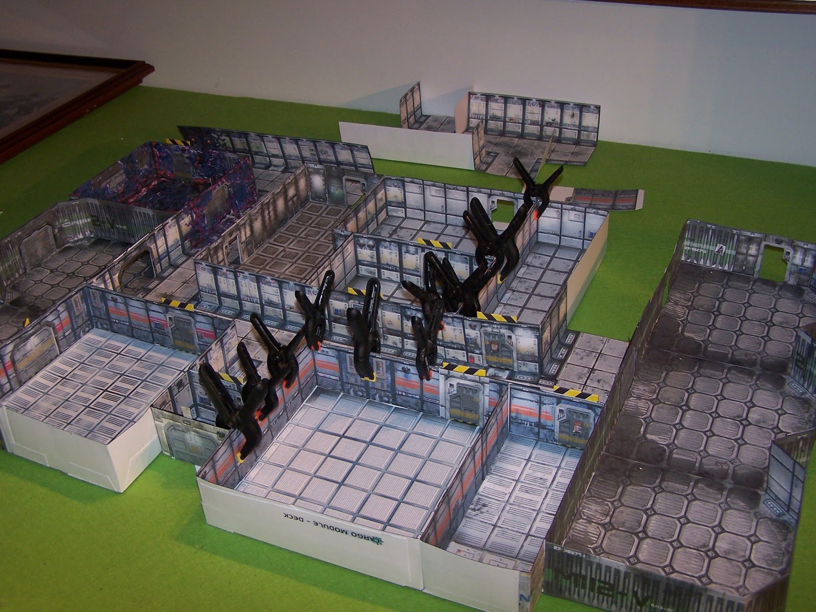 Another Glorious Day In The Corps: Papercraft Deep Space Freighter ...