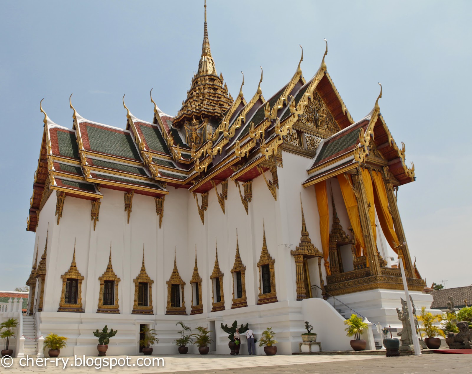 Life of a Lil Notti Monkey: Grand Palace, Bangkok