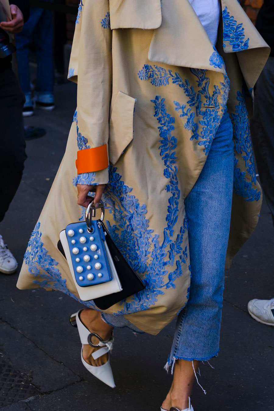 BLOG DE MODA Y LIFESTYLE: INSPIRACIÓN STREET STYLE EN AZUL