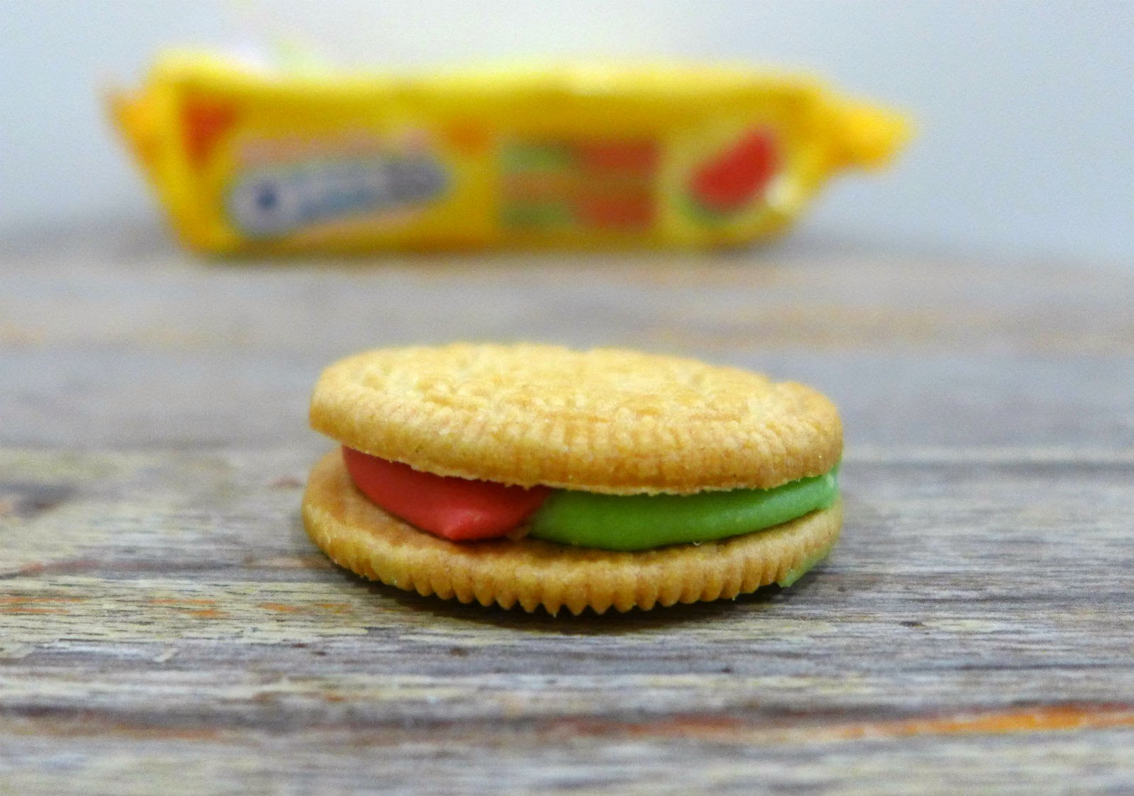 Creamy Steaks: Watermelon Oreos