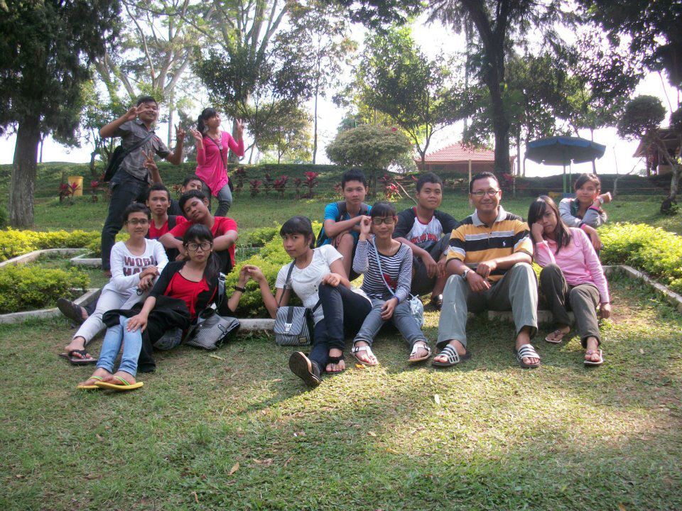 Foto Study Tour SMA Negeri 1 Dander - Achmad Satria Utama, S.Pd