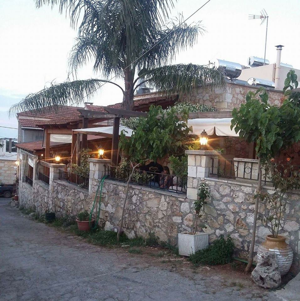 ΤΑΒΕΡΝΕΣ ΒΑΜΟΣ ΑΠΟΚΟΡΩΝΟΥ ΧΑΝΙΑ