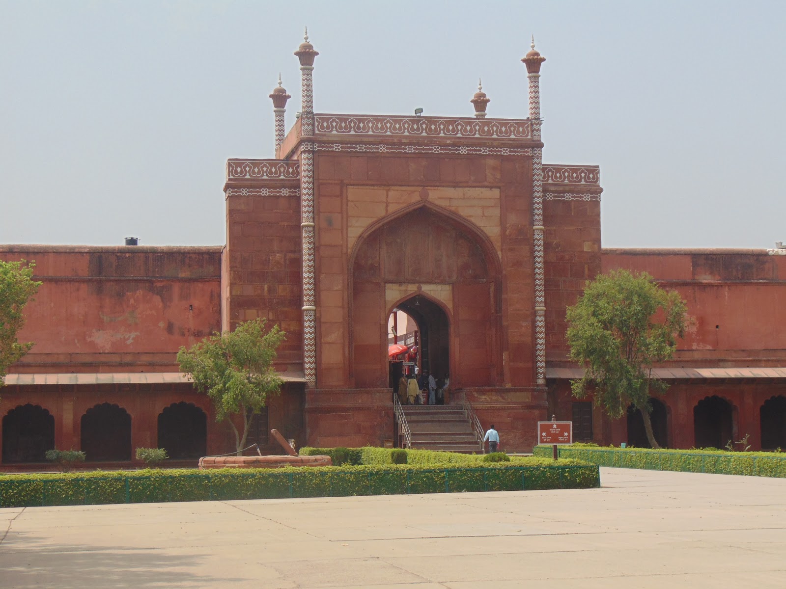 Mindless Satire: It's The Taj