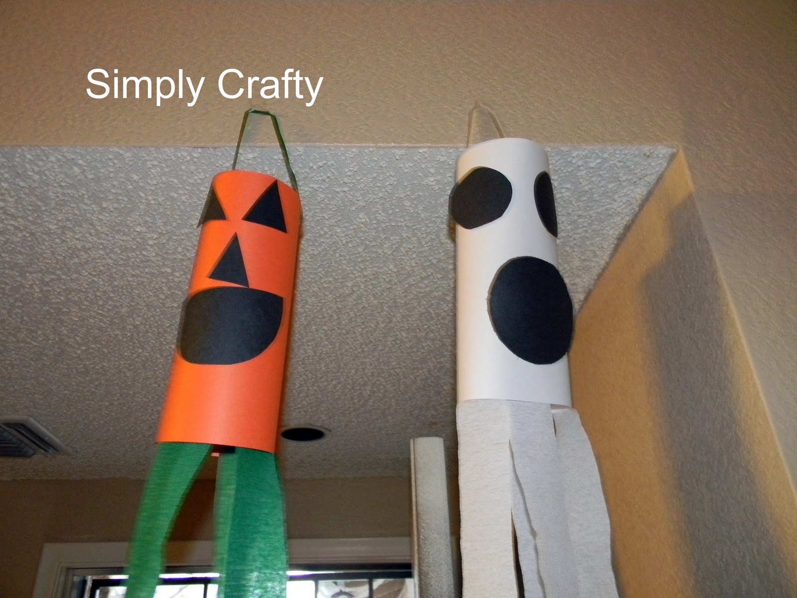 Halloween Wind Sock Craft | Preschool Crafts for Kids