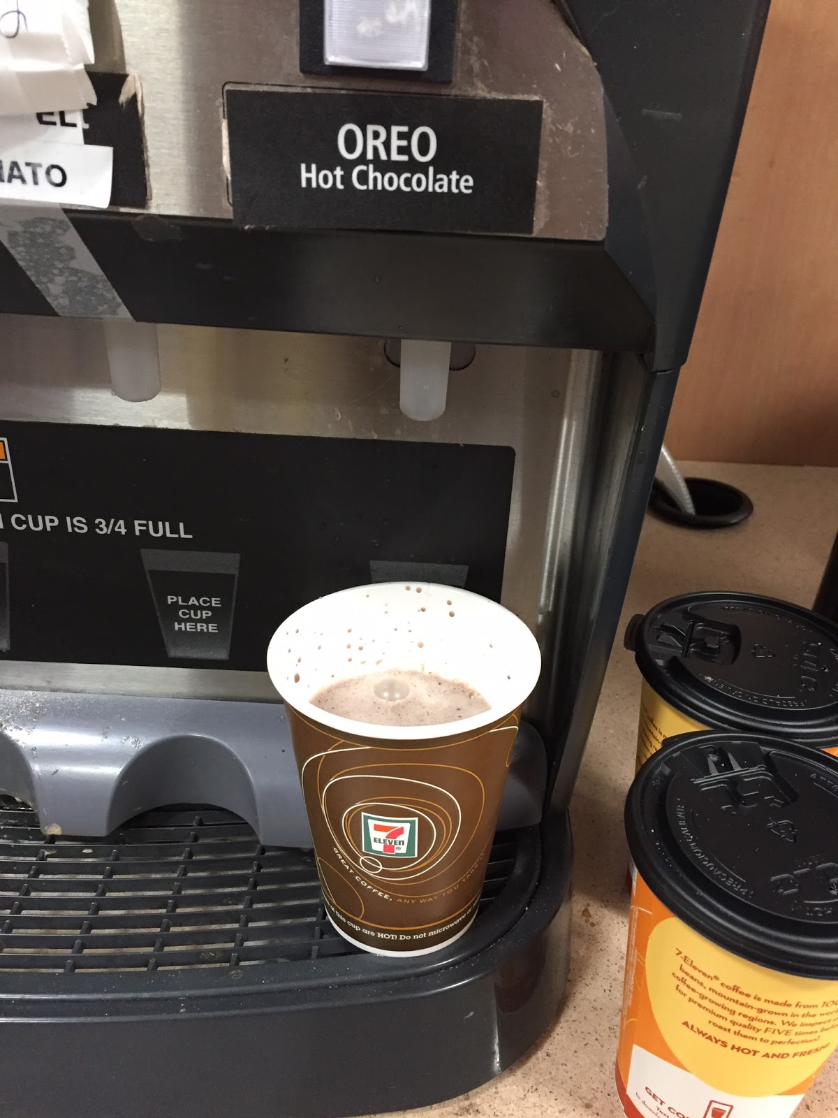 Oreo Hot Chocolate From Seven Eleven / セブンイレブンのオレオ ホットチョコレート ~ I'm Made ...