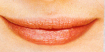 Consigli e segreti di bellezza: Come far sembrare più grandi le labbra ...