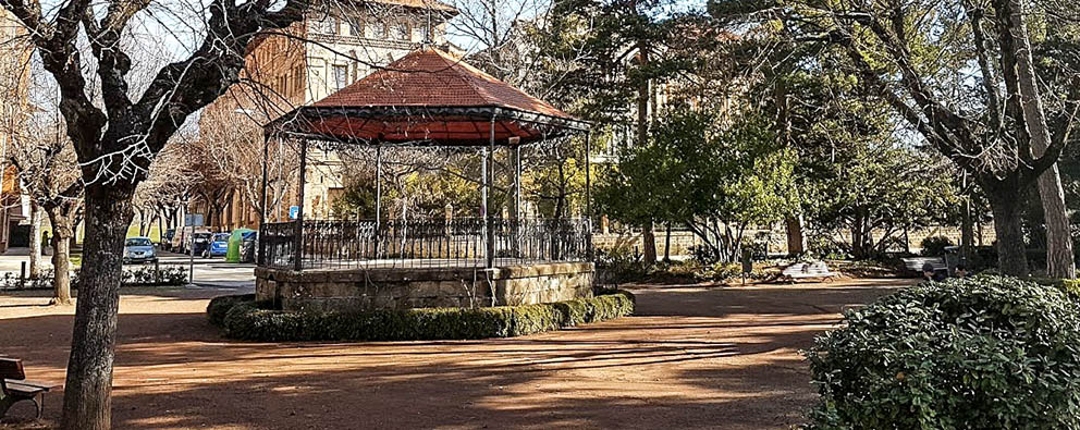 Espacios Plurales: El parque paseo de la Constitución de Jaca