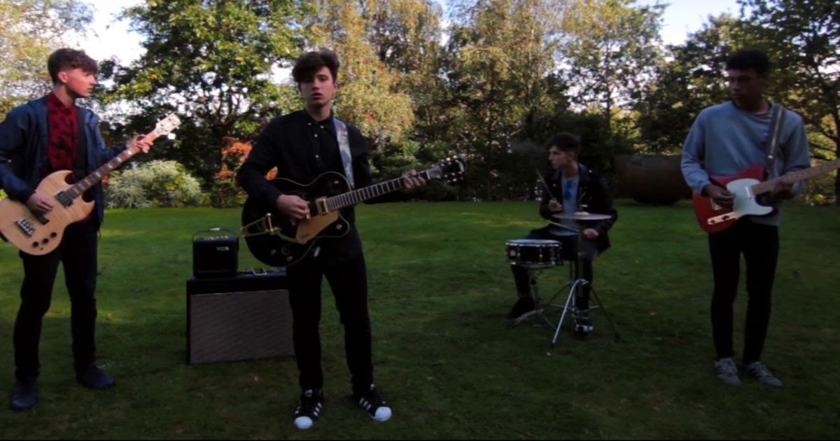 U2 Sombras e Árvores Altas - Blog: Inhaler