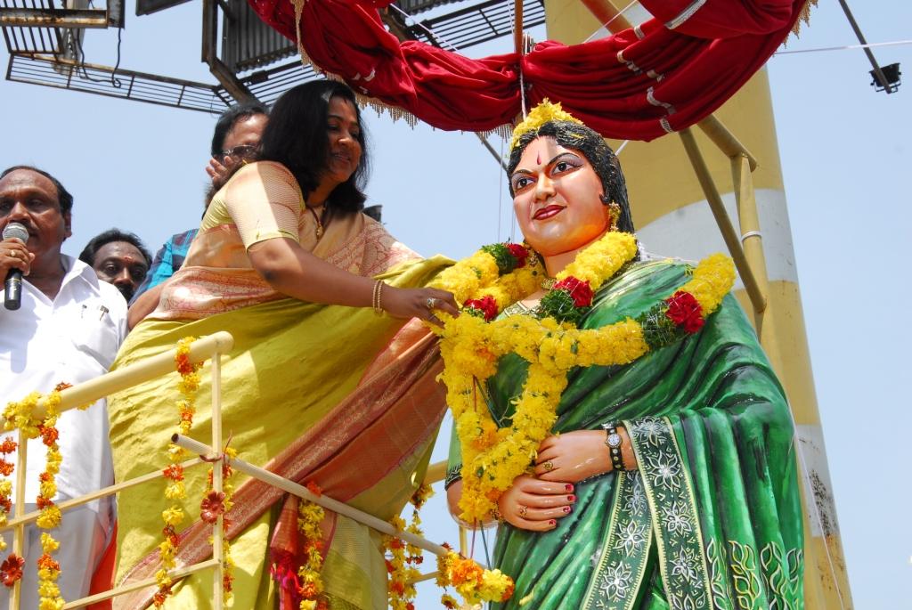 Tributes paid to Mahanati Smt.Savithri,GUNTUR. | KalaSamrat POTTURI ...