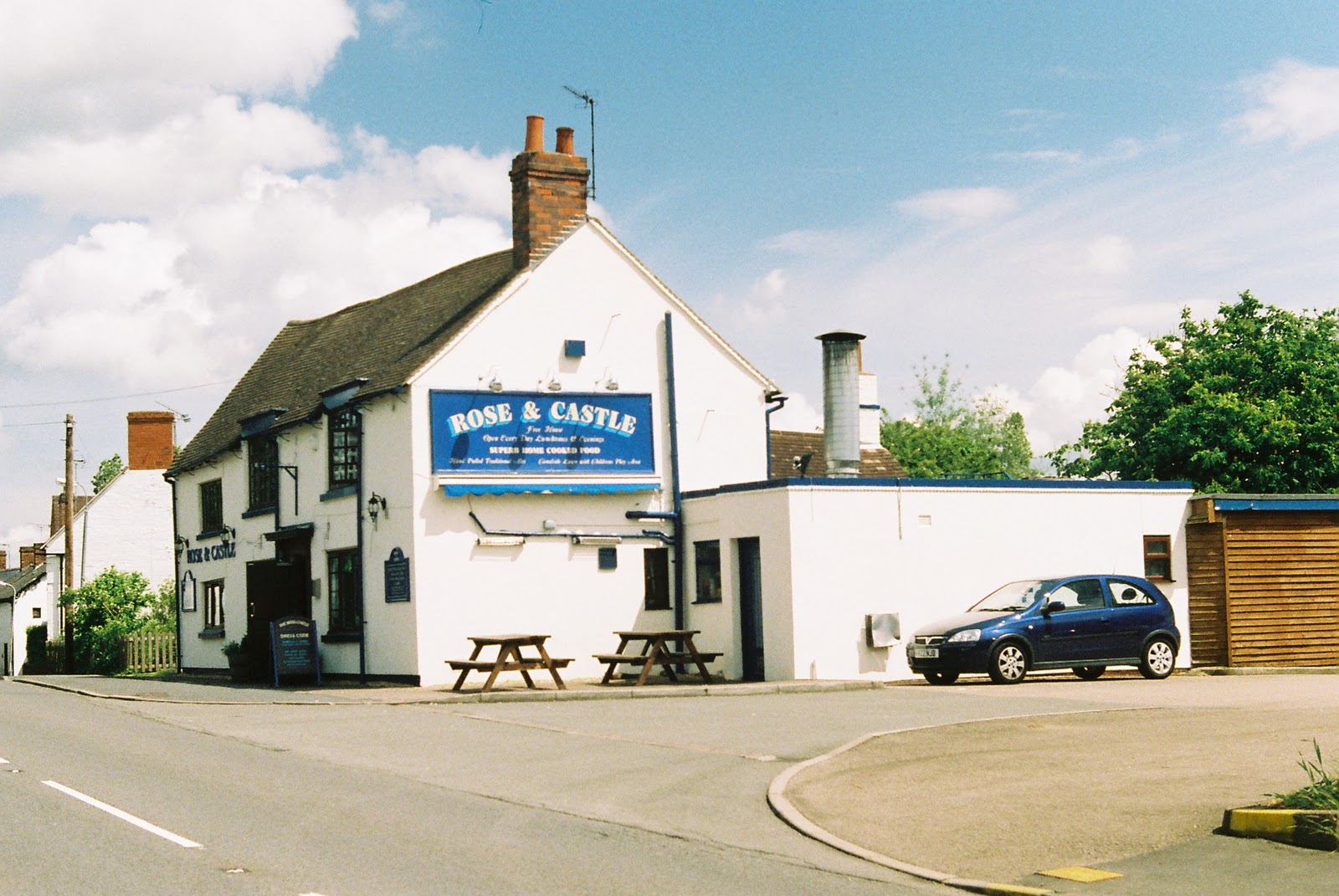 Pubs: Then & Now: #035 Rose & Castle, Ansty, Warks : 2000 to 2011