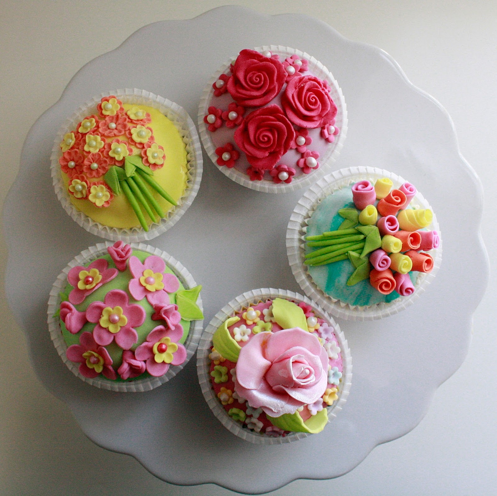 Litt inspirasjon for å pynte muffins til fest – Grys kjøkkenskriverier