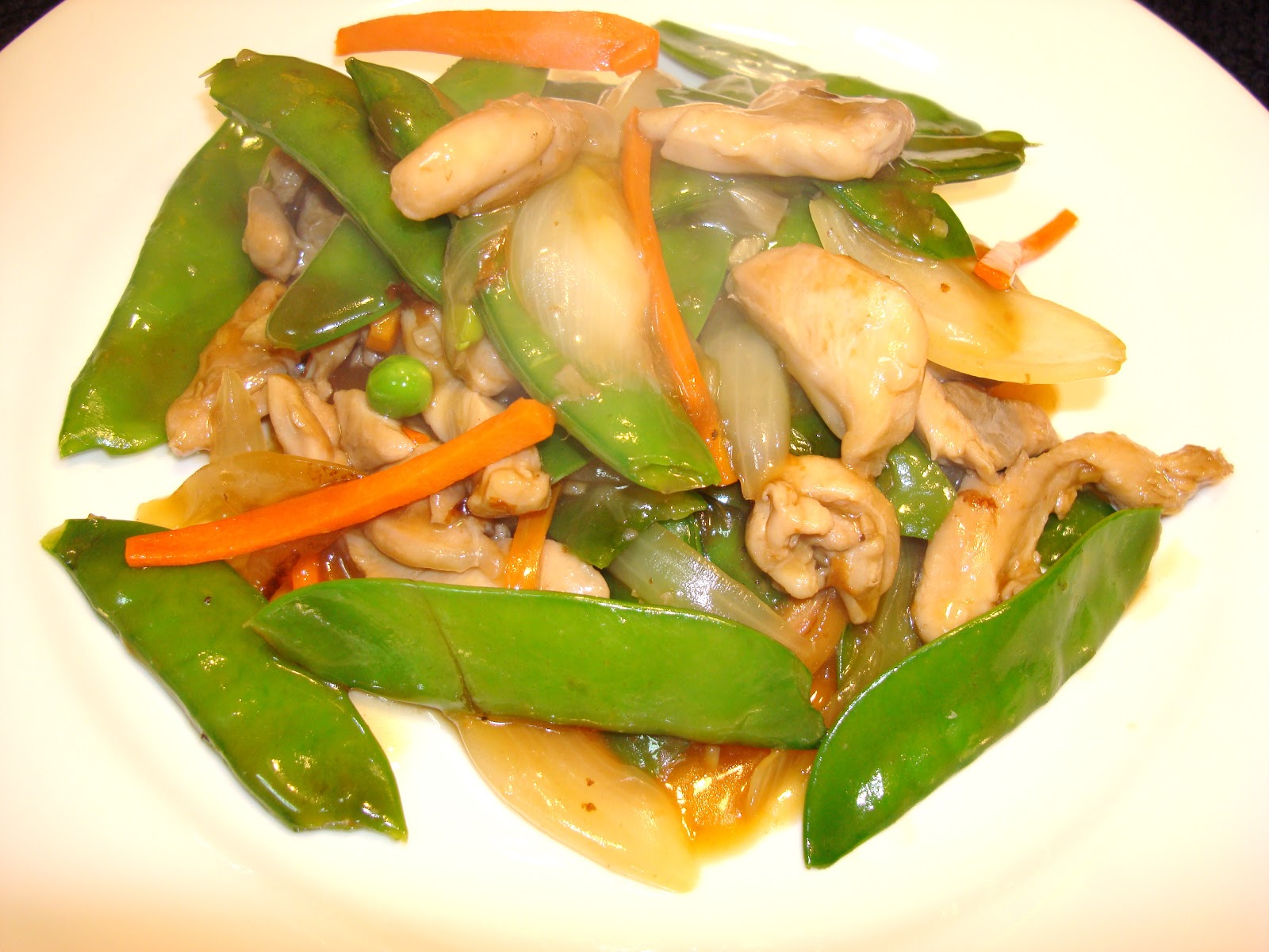 LA COCINA DEL POLLO: CHICKEN WITH SNOW PEAS