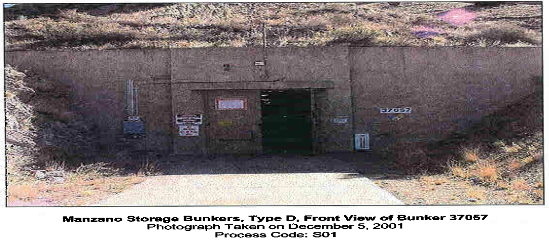 Camping Canadian: The Manzano Base