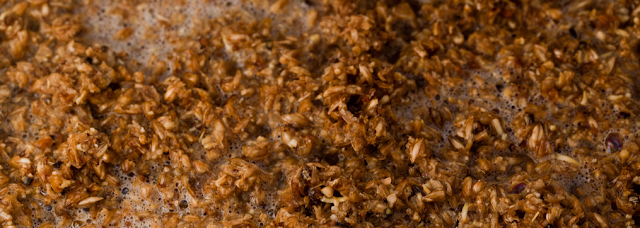 How to sparge your mash to collect the wort | How to Home Brew Beer