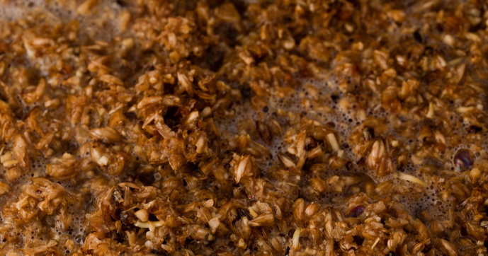 How to sparge your mash to collect the wort | How to Home Brew Beer