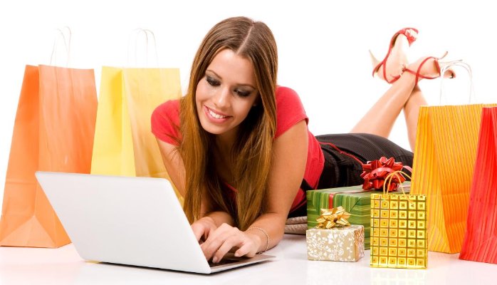 Differences Between Shopping At A Mall And Online Shopping