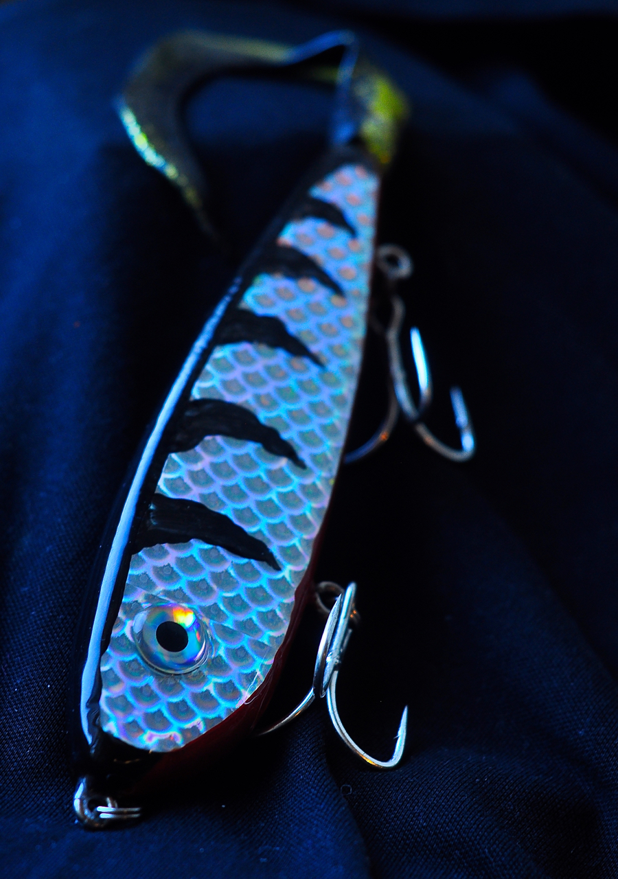 Stockholm Specimen Hunter's Group: Handmade Pike lures with holographic ...