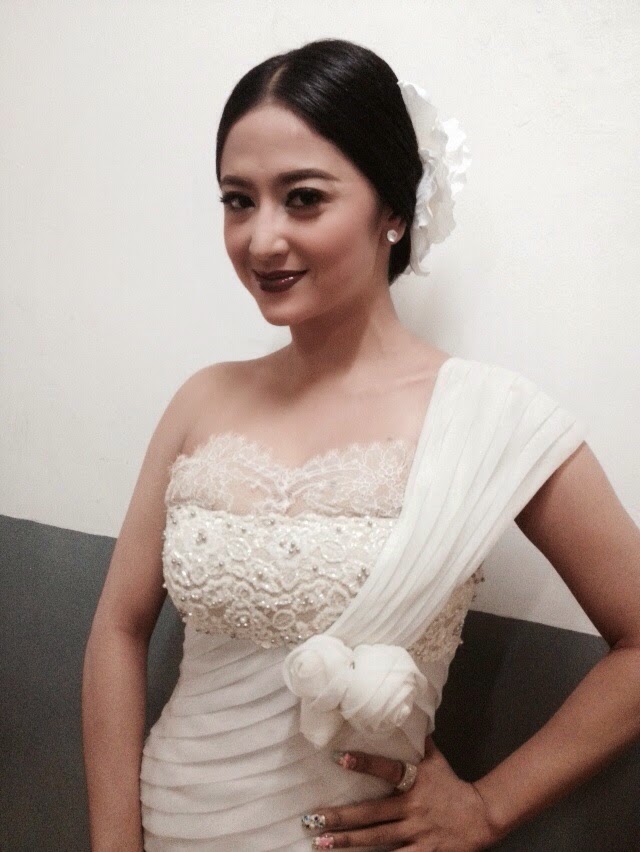 Jessica Tan: HOST INSERT PAGI - TRANS TV