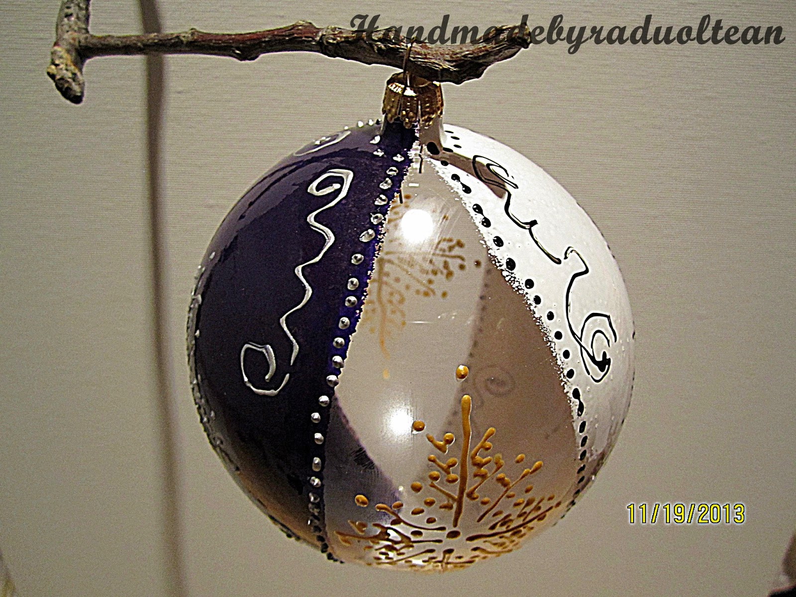 handmadebyraduoltean: Glob de sticla pictat manual. Cod G16