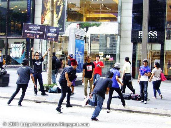 RUNNING WITH PASSION: 8TV Showdown 2011 - Street Invasion