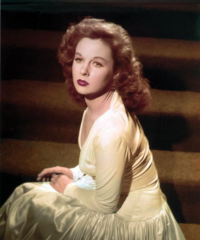 48 Glamorous Color Photos of Susan Hayward in the 1940s and 1950s ...