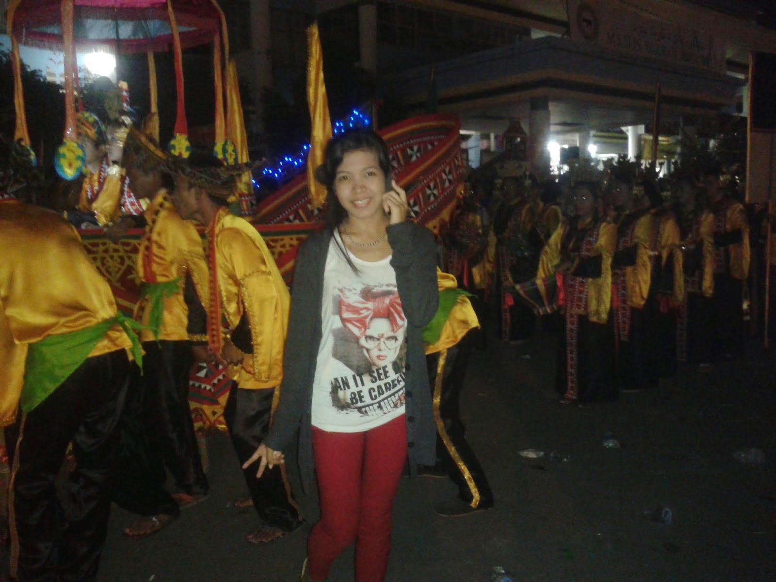 LiungLiung: Tamu BeSar & Perandingan Ratu Serimpak Kota Belud Tahun 2013