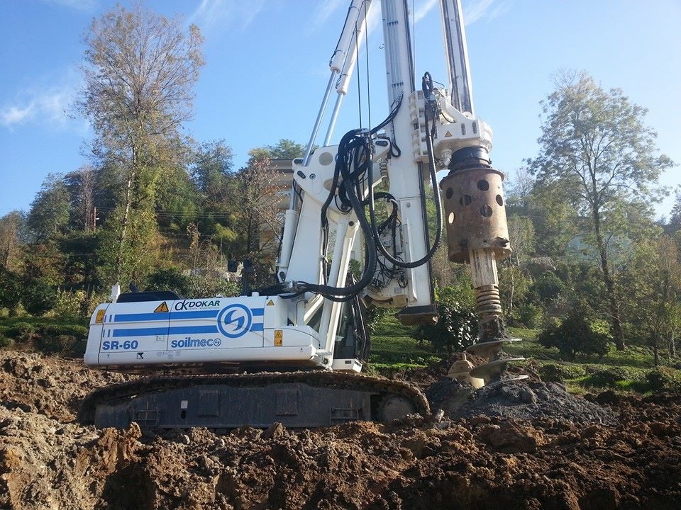 Dokar Zemin Makina Parkını Soilmec SR-60 Fore Kazık Makinasıyla ...