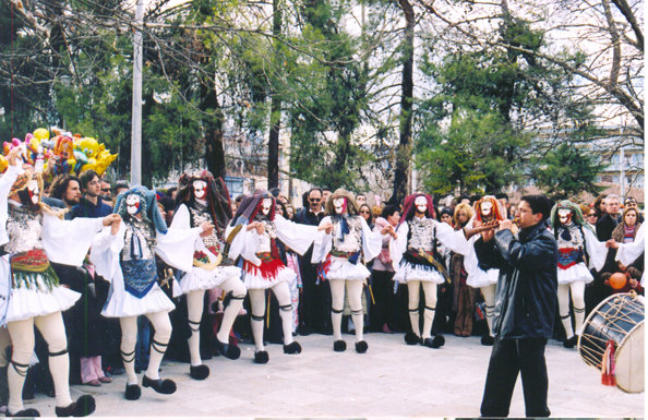 ΕΛΛΗΝΙΚΗ ΠΑΡΑΔΟΣΗ - ΜΑΚΕΔΟΝΙΑ: ΜΠΟΥΛΕΣ