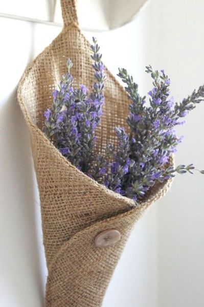 25 DIY Burlap Decor Projects | The Cottage Market