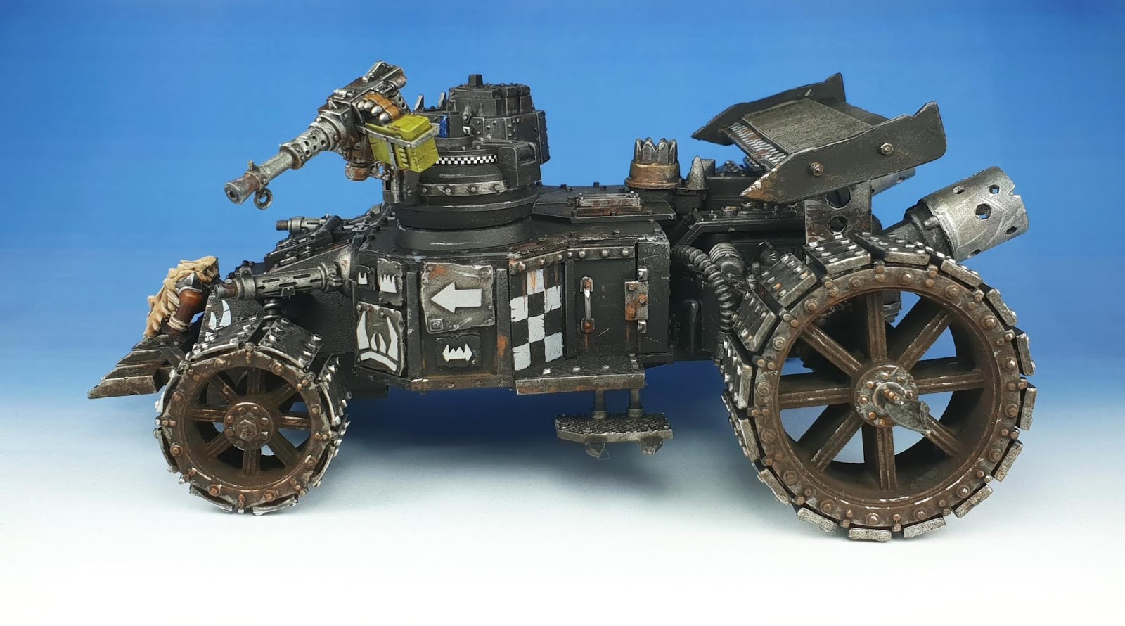 FUNKY WENIS RODEO: Ork Battlewagon