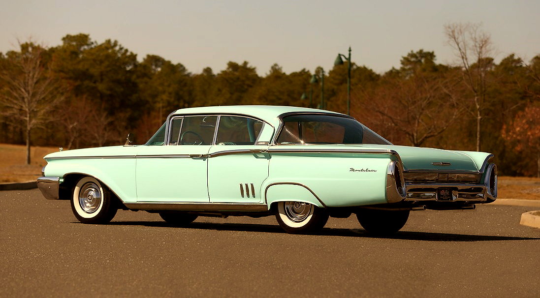 MUSCLE CAR COLLECTION : 1960 Mercury Montclair Premiere Landau