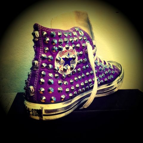 I love shopping - Studded converse mania