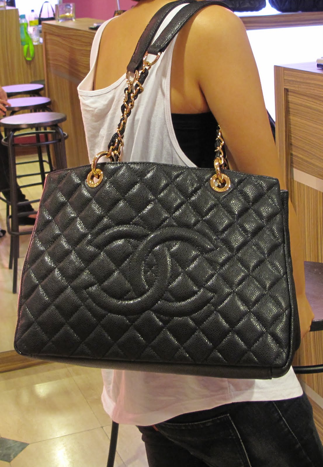 Luxe Bags: Chanel Large Shopping Bag - Caviar leather