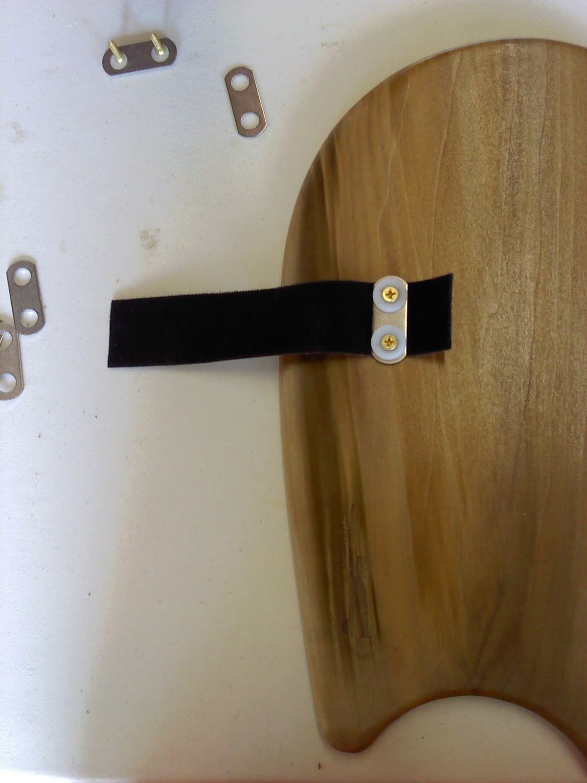 Lincoln Logs Surfing Company: Handplane Strap Upgrade!